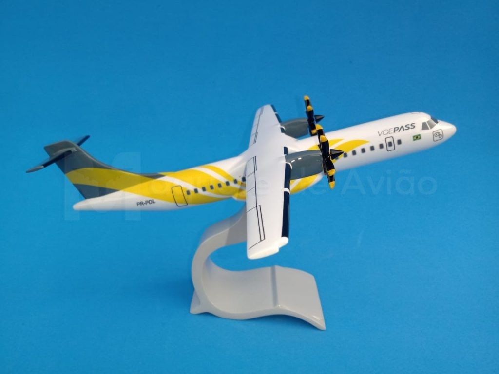 ATR-72-600 VOEPASS 25 CM - Maquete de Avião